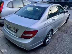 Grey Mercedes-Benz C 250 2013 in Vilnius, with an engine capacity of 1.80 L and mileage of 320 thousand km for 3500 €, photo 5 on AUTOMOTO.COM.LV