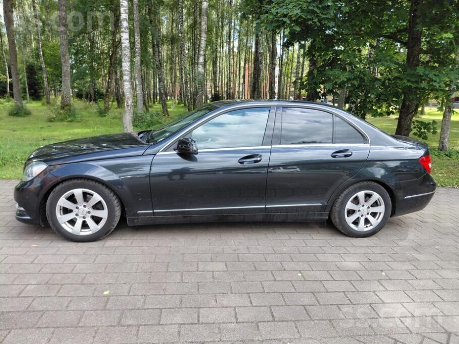 Grey Mercedes-Benz C 250 2013 in Riga, with an engine capacity of 2.50 L and mileage of 0 thousand km for 6950 €, photo 5 on AUTOMOTO.COM.LV