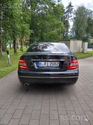 Grey Mercedes-Benz C 250 2013 in Riga, with an engine capacity of 2.50 L and mileage of 0 thousand km for 6950 €, photo 7 on AUTOMOTO.COM.LV