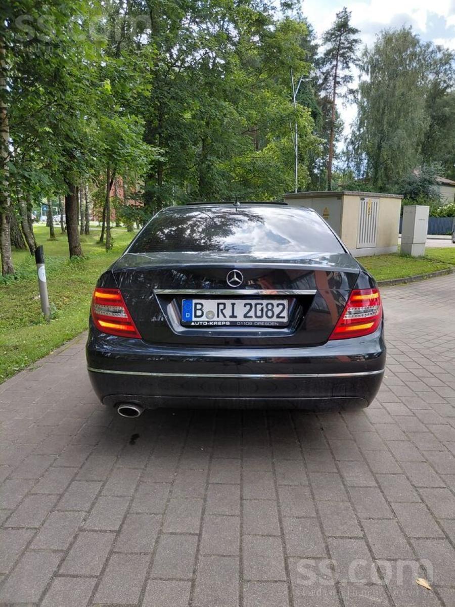 Grey Mercedes-Benz C 250 2013 in Riga, with an engine capacity of 2.50 L and mileage of 0 thousand km for 6950 €, photo 7 on AUTOMOTO.COM.LV