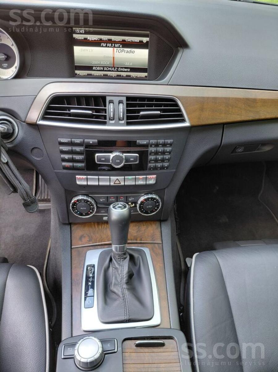 Grey Mercedes-Benz C 250 2013 in Riga, with an engine capacity of 2.50 L and mileage of 0 thousand km for 6950 €, photo 13 on AUTOMOTO.COM.LV
