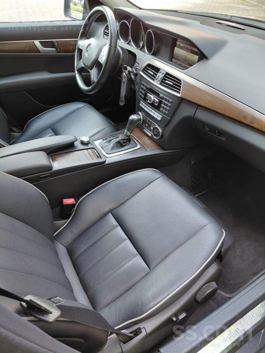 Grey Mercedes-Benz C 250 2013 in Riga, with an engine capacity of 2.50 L and mileage of 0 thousand km for 6950 €, photo 15 on AUTOMOTO.COM.LV