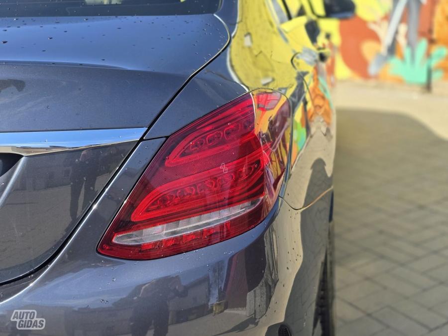 Grey Mercedes-Benz C 250 2015 in Kaunas, with an engine capacity of 2.10 L and mileage of 195 thousand km for 16200 €, photo 12 on AUTOMOTO.COM.LV