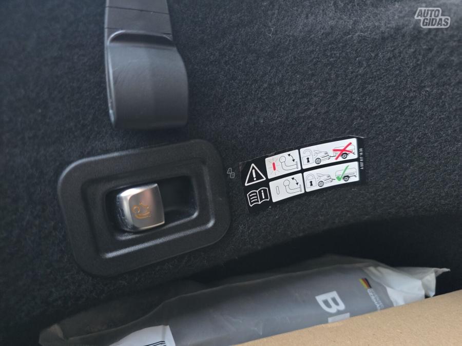 Grey Mercedes-Benz C 250 2015 in Kaunas, with an engine capacity of 2.10 L and mileage of 195 thousand km for 16200 €, photo 29 on AUTOMOTO.COM.LV
