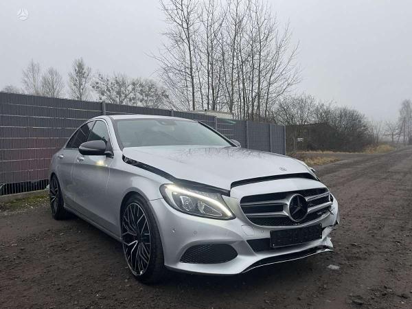 Grey Mercedes-Benz C 250 2017 in Kaunas, with an engine capacity of 2.00 L and mileage of 35 thousand km for 12950 €, photo 2 on AUTOMOTO.COM.LV