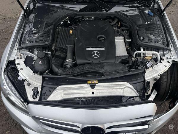 Grey Mercedes-Benz C 250 2017 in Kaunas, with an engine capacity of 2.00 L and mileage of 35 thousand km for 12950 €, photo 4 on AUTOMOTO.COM.LV