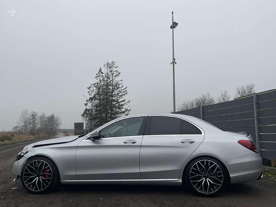 Grey Mercedes-Benz C 250 2017 in Kaunas, with an engine capacity of 2.00 L and mileage of 35 thousand km for 12950 €, photo 6 on AUTOMOTO.COM.LV