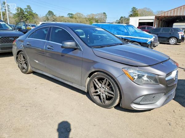 Grey Mercedes-Benz C 250 2017 in Klaipeda, with an engine capacity of 2.00 L and mileage of 263 thousand km for 7500 €, photo 4 on AUTOMOTO.COM.LV