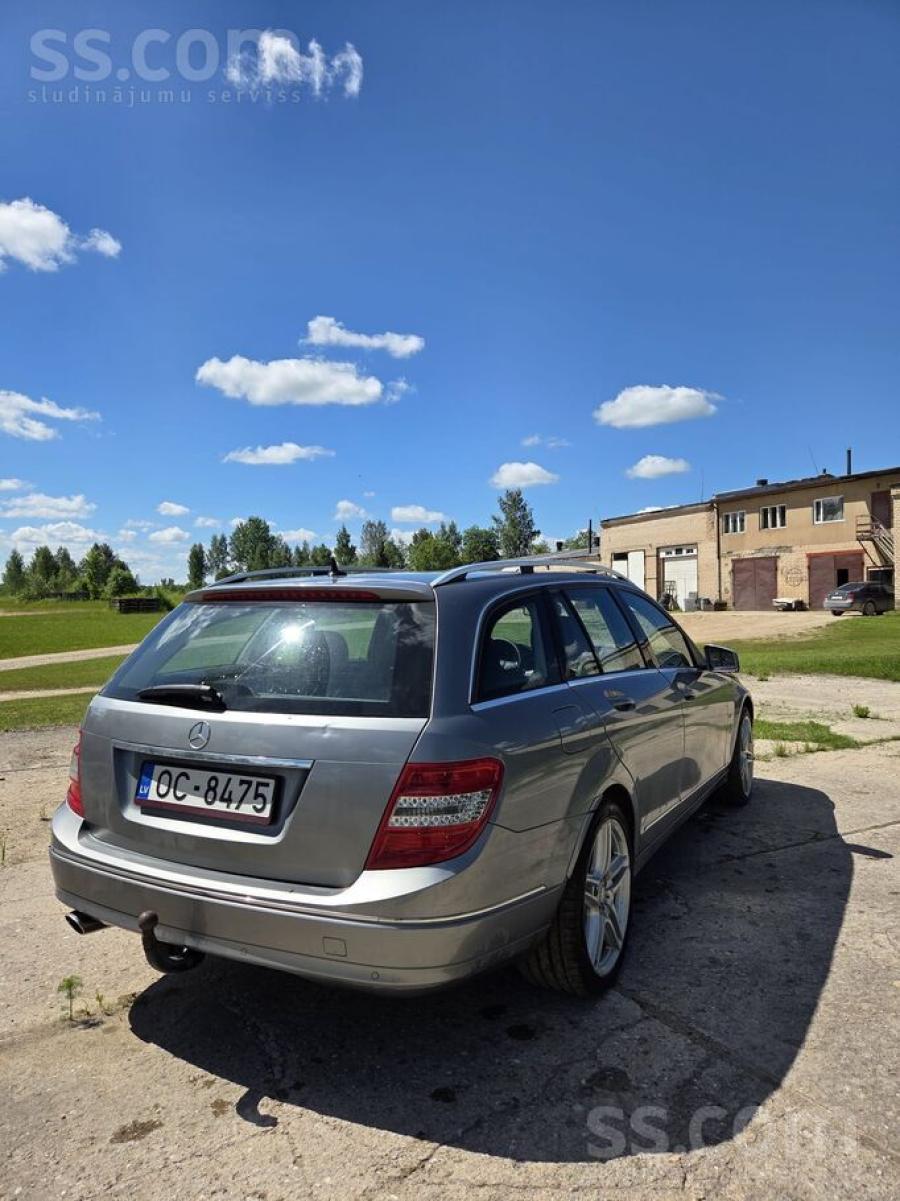 Pelēks Mercedes-Benz C 250 2009 Rīga, ar dzinēja tilpumu 2.20 L un nobraukumu 360 tūkst. km par 4500 €, foto 4 vietnē AUTOMOTO.COM.LV