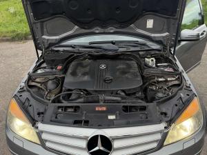 Серый Мерседес Ц 250 2009 в Каунас, объемом двигателя 2.14 л и пробегом 342 тыс. км за 4250 €, фото 12 на AUTOMOTO.COM.LV