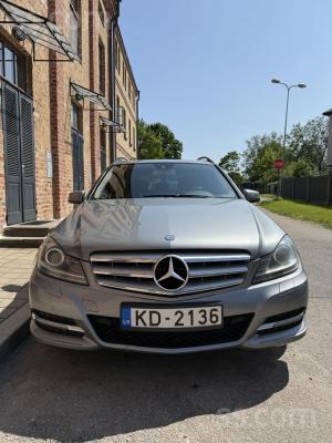 Pelēks Mercedes-Benz C 250 2012 Rīga, ar dzinēja tilpumu 2.20 L un nobraukumu 385 tūkst. km par 6900 €, foto 2 vietnē AUTOMOTO.COM.LV
