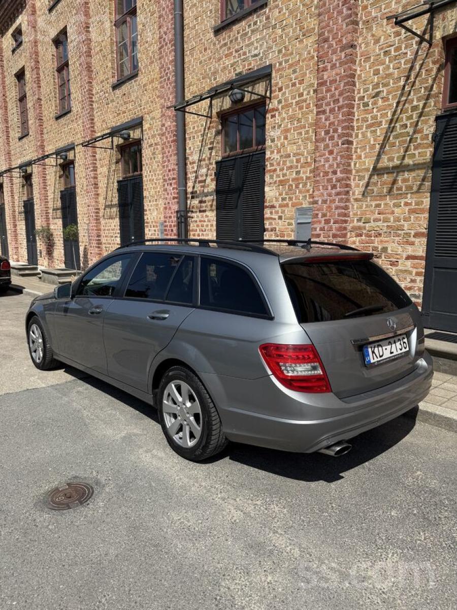 Pelēks Mercedes-Benz C 250 2012 Rīga, ar dzinēja tilpumu 2.20 L un nobraukumu 385 tūkst. km par 6900 €, foto 7 vietnē AUTOMOTO.COM.LV
