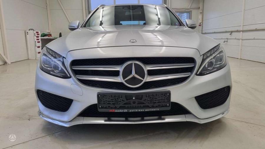 Grey Mercedes-Benz C 250 2015 in Radviliskis, with an engine capacity of 2.14 L and mileage of 670 thousand km for 7500 €, photo 3 on AUTOMOTO.COM.LV