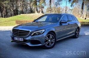 Серый Мерседес Ц 250 2015 в Юрмала, объемом двигателя 2.20 л и пробегом 250 тыс. км за 12500 €, фото 3 на AUTOMOTO.COM.LV