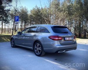 Серый Мерседес Ц 250 2015 в Юрмала, объемом двигателя 2.20 л и пробегом 250 тыс. км за 12500 €, фото 8 на AUTOMOTO.COM.LV