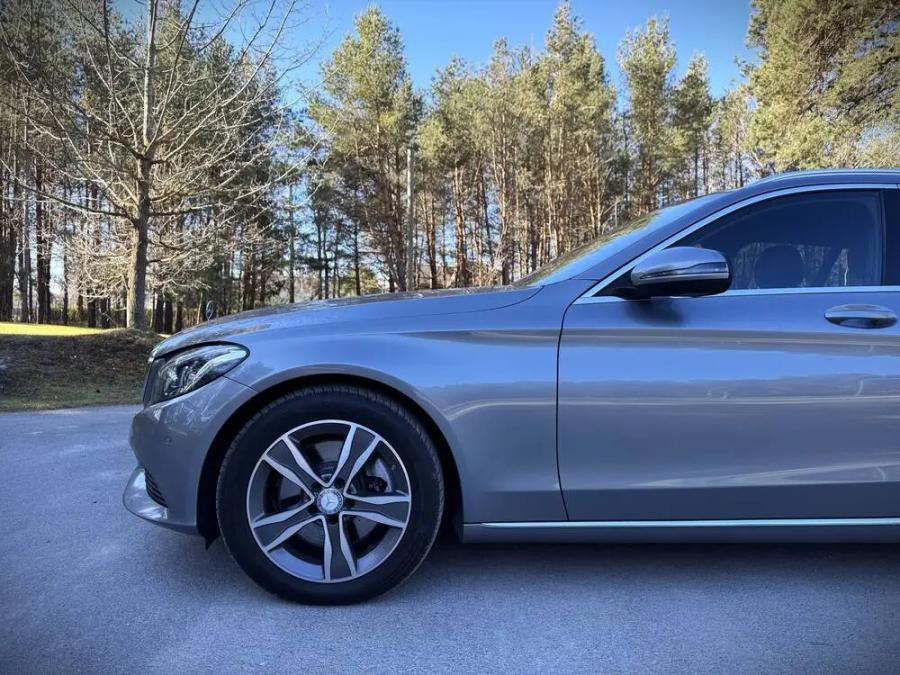 Серый Мерседес Ц 250 2015 в Юрмала, объемом двигателя 2.20 л и пробегом 250 тыс. км за 12500 €, фото 14 на AUTOMOTO.COM.LV