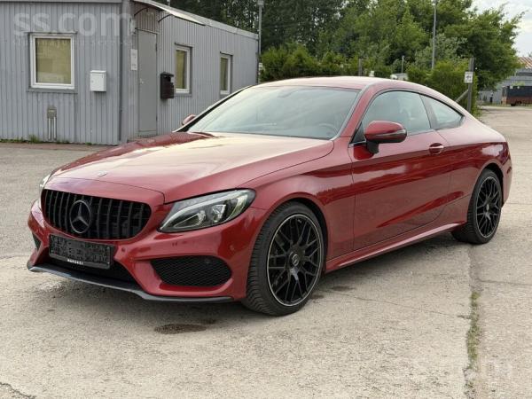 Red Mercedes-Benz C 250 2018 in Riga, with an engine capacity of 2.00 L and mileage of 161 thousand km for 22900 €, photo 1 on AUTOMOTO.COM.LV