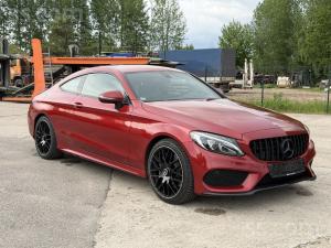 Красный Мерседес Ц 250 2018 в Рига, объемом двигателя 2.00 л и пробегом 161 тыс. км за 22900 €, фото 3 на AUTOMOTO.COM.LV