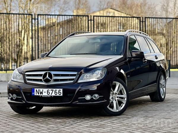 Sarkans Mercedes-Benz C 250 2011 Tukums, ar dzinēja tilpumu 2.20 L un nobraukumu 0 tūkst. km par 4750 €, foto 1 vietnē AUTOMOTO.COM.LV