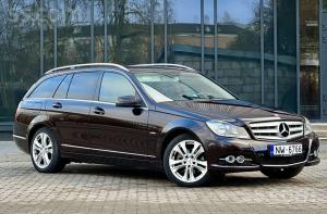 Red Mercedes-Benz C 250 2011 in Tukums, with an engine capacity of 2.20 L and mileage of 0 thousand km for 4750 €, photo 4 on AUTOMOTO.COM.LV