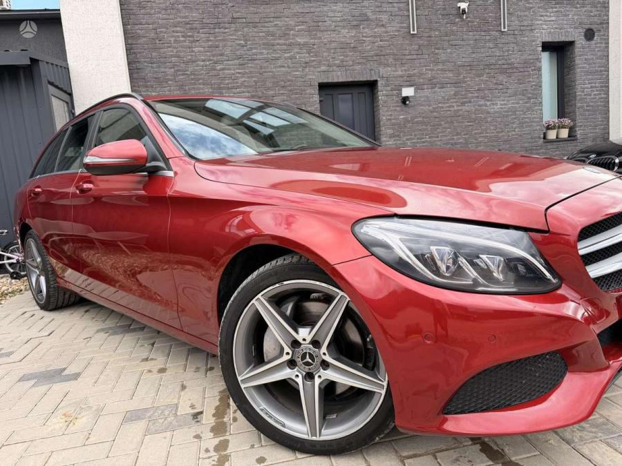 Red Mercedes-Benz C 250 2015 in Vilnius, with an engine capacity of 2.14 L and mileage of 315 thousand km for 9500 €, photo 8 on AUTOMOTO.COM.LV