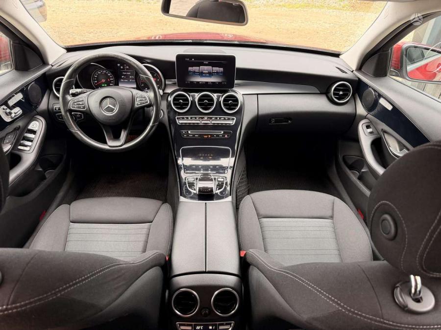 Red Mercedes-Benz C 250 2015 in Vilnius, with an engine capacity of 2.14 L and mileage of 315 thousand km for 9500 €, photo 14 on AUTOMOTO.COM.LV