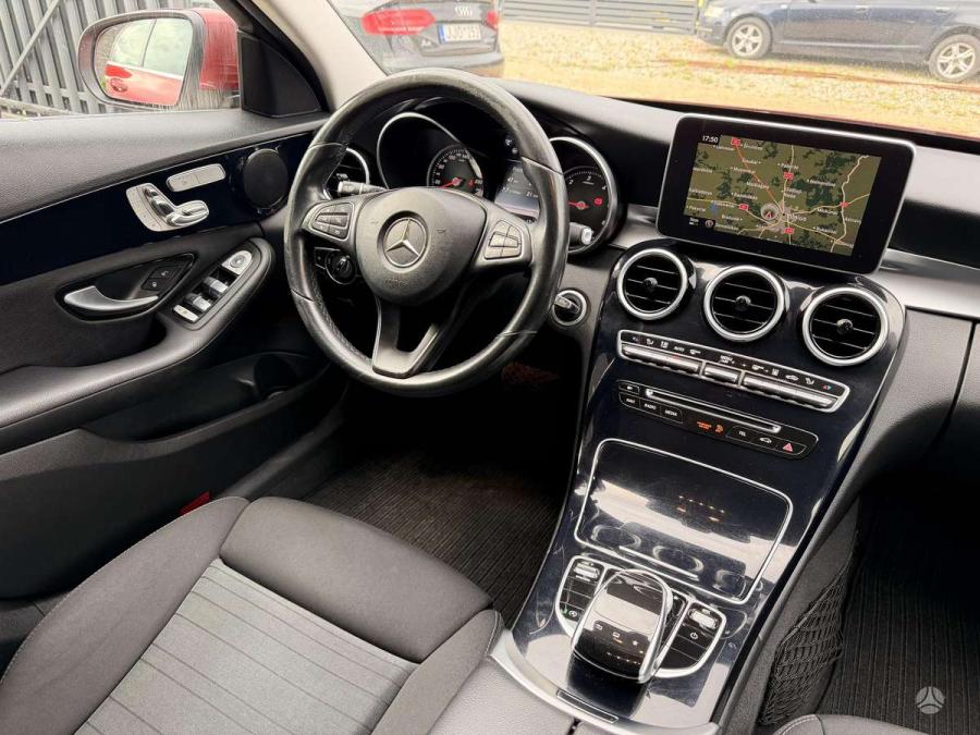 Red Mercedes-Benz C 250 2015 in Vilnius, with an engine capacity of 2.14 L and mileage of 315 thousand km for 9500 €, photo 16 on AUTOMOTO.COM.LV
