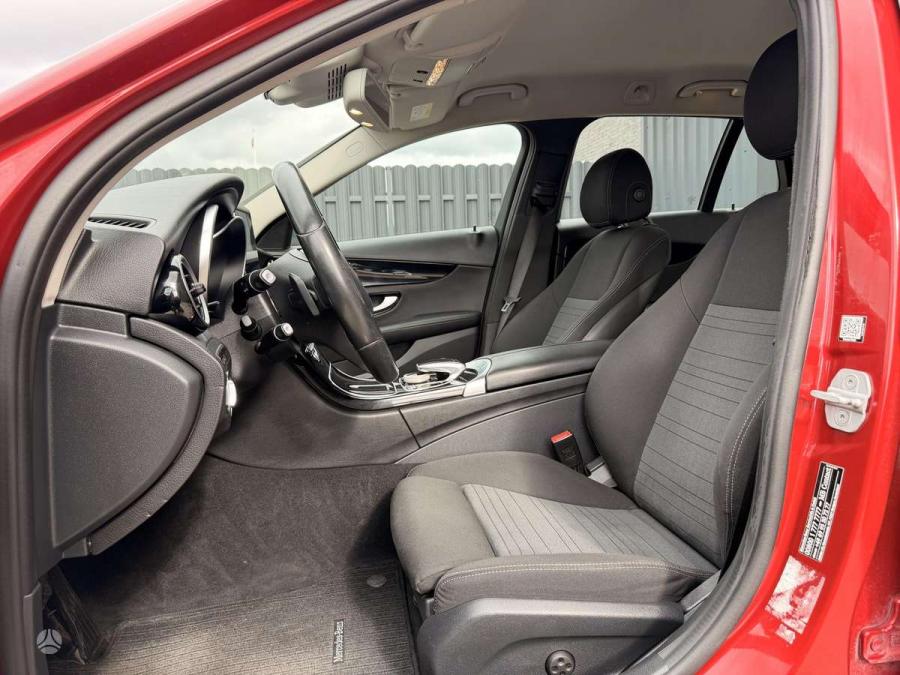 Red Mercedes-Benz C 250 2015 in Vilnius, with an engine capacity of 2.14 L and mileage of 315 thousand km for 9500 €, photo 19 on AUTOMOTO.COM.LV