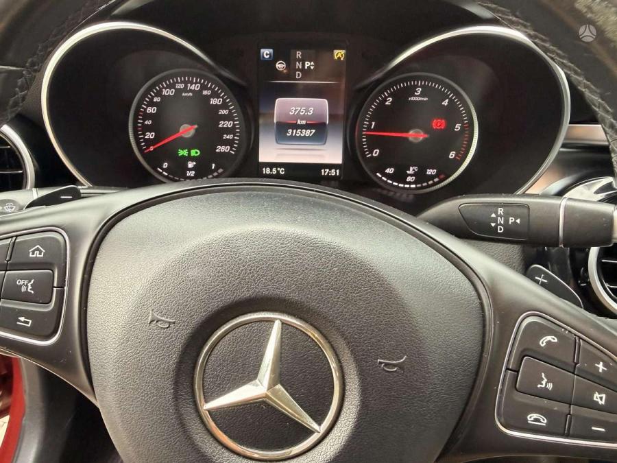 Red Mercedes-Benz C 250 2015 in Vilnius, with an engine capacity of 2.14 L and mileage of 315 thousand km for 9500 €, photo 28 on AUTOMOTO.COM.LV