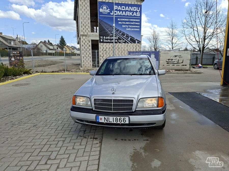 Mercedes-Benz C 250 1995 Šilalė, ar dzinēja tilpumu 2.50 L un nobraukumu 300 tūkst. km par 1500 €, foto 8 vietnē AUTOMOTO.COM.LV