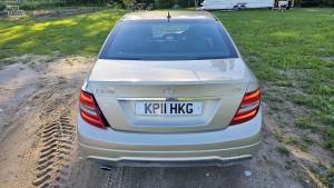 Mercedes-Benz C 250 2011 Klaipėda, ar dzinēja tilpumu 2.20 L un nobraukumu 172 tūkst. km par 3000 €, foto 5 vietnē AUTOMOTO.COM.LV