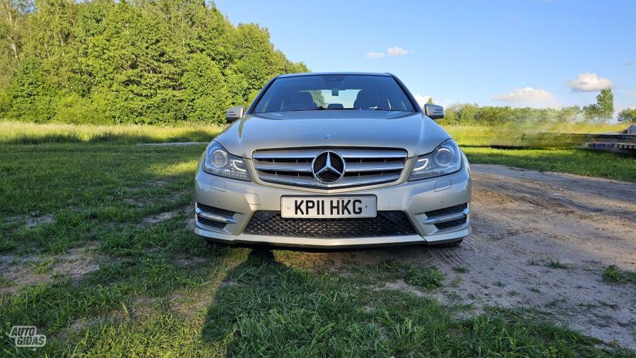Mercedes-Benz C 250 2011 Klaipėda, ar dzinēja tilpumu 2.20 L un nobraukumu 172 tūkst. km par 3000 €, foto 9 vietnē AUTOMOTO.COM.LV