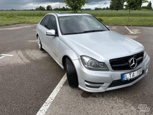 Mercedes-Benz C 250 2013 in Vilnius, with an engine capacity of 1.80 L and mileage of 328 thousand km for 6000 €, photo 5 on AUTOMOTO.COM.LV