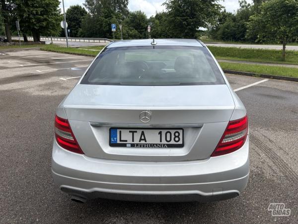 Mercedes-Benz C 250 2013 in Vilnius, with an engine capacity of 1.80 L and mileage of 328 thousand km for 6000 €, photo 5 on AUTOMOTO.COM.LV