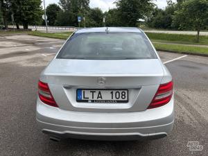 Mercedes-Benz C 250 2013 in Vilnius, with an engine capacity of 1.80 L and mileage of 328 thousand km for 6000 €, photo 6 on AUTOMOTO.COM.LV