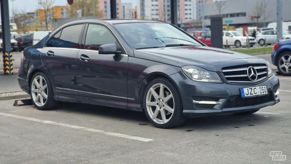 Mercedes-Benz C 250 2014 Viļņa, ar dzinēja tilpumu 1.80 L un nobraukumu 149 tūkst. km par 8300 €, foto 5 vietnē AUTOMOTO.COM.LV