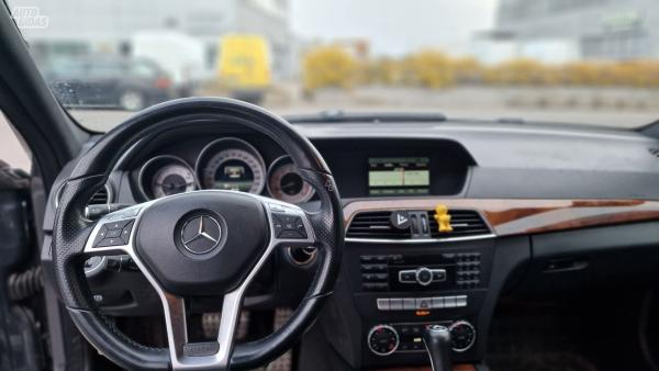 Mercedes-Benz C 250 2014 Viļņa, ar dzinēja tilpumu 1.80 L un nobraukumu 149 tūkst. km par 8300 €, foto 8 vietnē AUTOMOTO.COM.LV