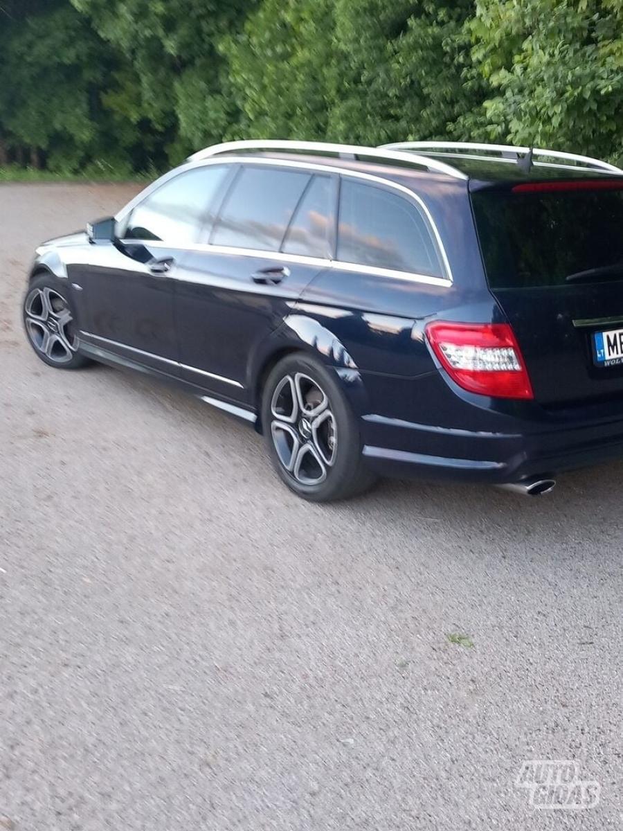 Mercedes-Benz C 250 2010 Ukmergė, ar dzinēja tilpumu 2.10 L un nobraukumu 357 tūkst. km par 4300 €, foto 1 vietnē AUTOMOTO.COM.LV