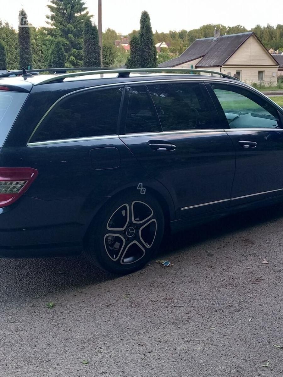 Mercedes-Benz C 250 2010 Ukmergė, ar dzinēja tilpumu 2.10 L un nobraukumu 357 tūkst. km par 4300 €, foto 3 vietnē AUTOMOTO.COM.LV