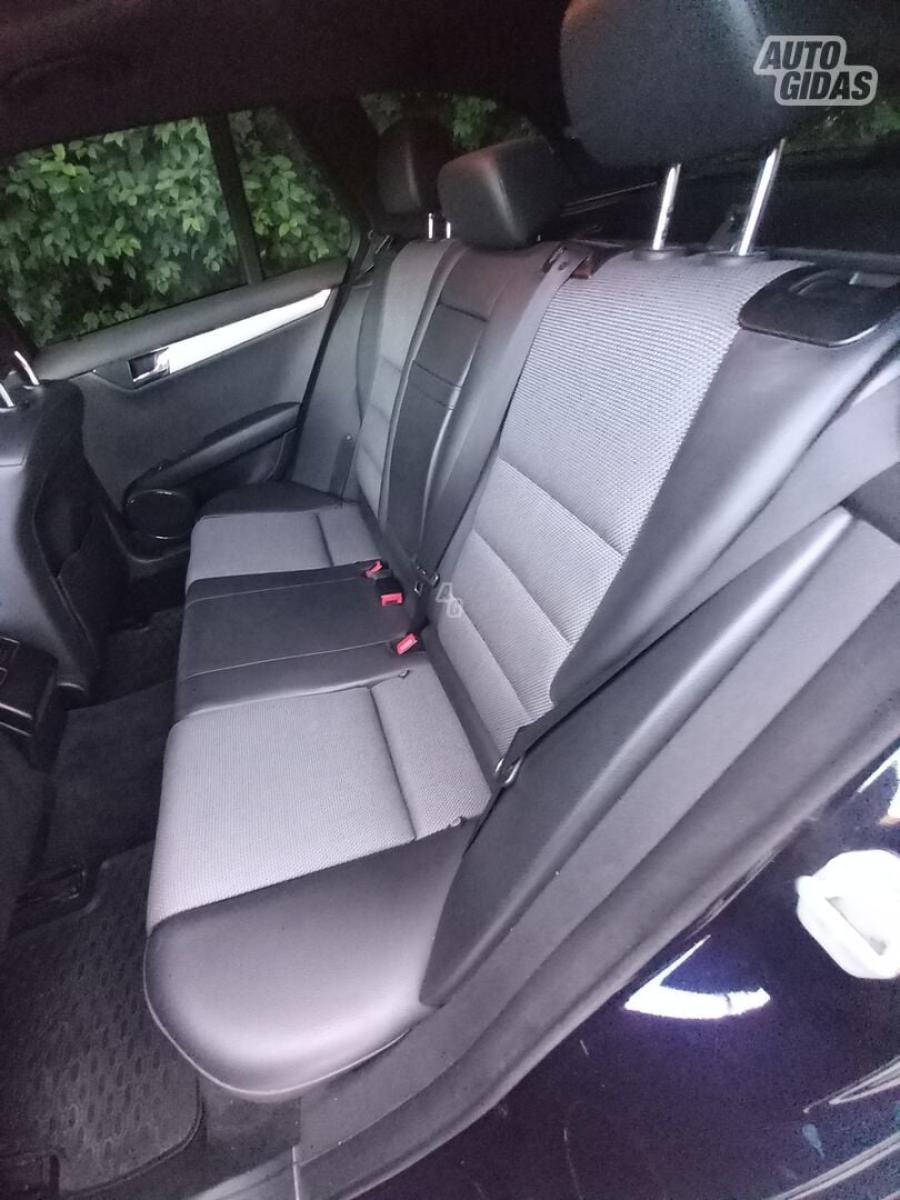 Mercedes-Benz C 250 2010 Ukmergė, ar dzinēja tilpumu 2.10 L un nobraukumu 357 tūkst. km par 4300 €, foto 9 vietnē AUTOMOTO.COM.LV