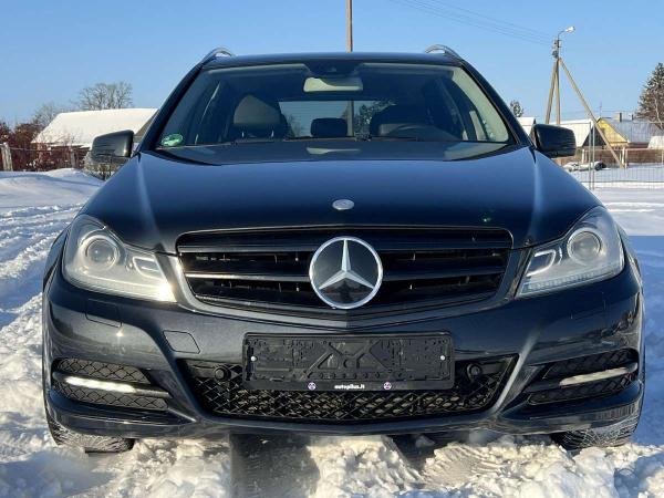 Mercedes-Benz C 250 2011 in Kedainiai, with an engine capacity of 2.20 L and mileage of 268 thousand km for 6450 €, photo 6 on AUTOMOTO.COM.LV