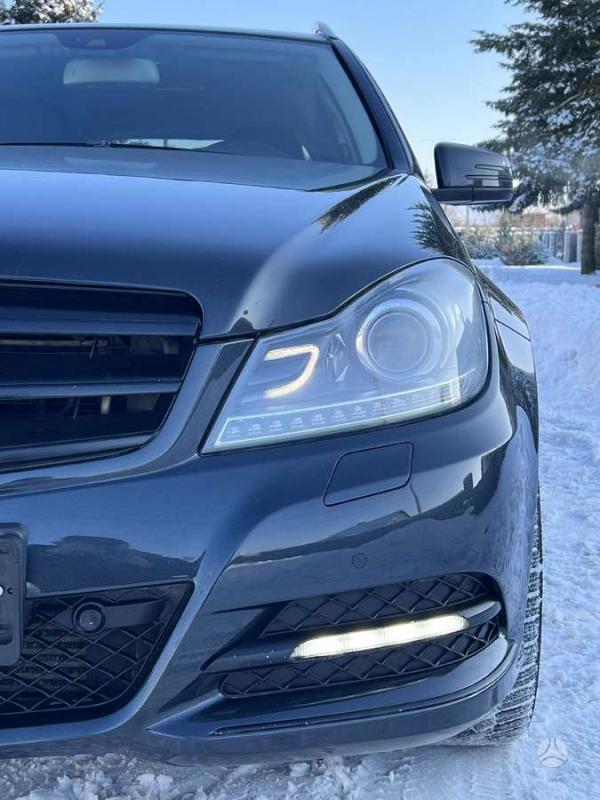 Mercedes-Benz C 250 2011 in Kedainiai, with an engine capacity of 2.20 L and mileage of 268 thousand km for 6450 €, photo 9 on AUTOMOTO.COM.LV