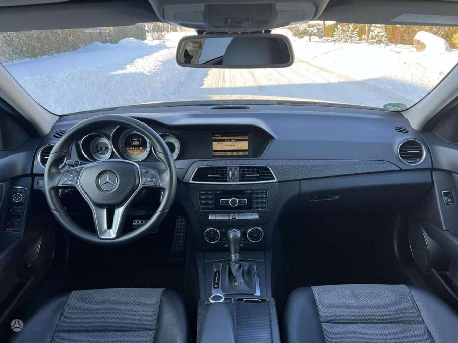 Mercedes-Benz C 250 2011 in Kedainiai, with an engine capacity of 2.20 L and mileage of 268 thousand km for 6600 €, photo 16 on AUTOMOTO.COM.LV