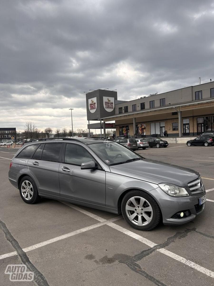 Mercedes-Benz C 250 2011 Jonava, ar dzinēja tilpumu 3.00 L un nobraukumu 540 tūkst. km par 3499 €, foto 3 vietnē AUTOMOTO.COM.LV