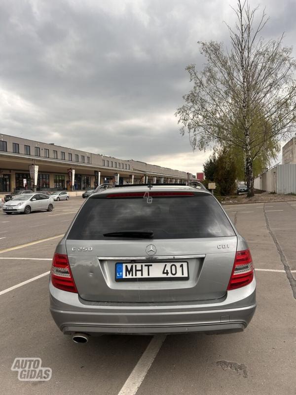 Mercedes-Benz C 250 2011 Jonava, ar dzinēja tilpumu 3.00 L un nobraukumu 540 tūkst. km par 3499 €, foto 4 vietnē AUTOMOTO.COM.LV