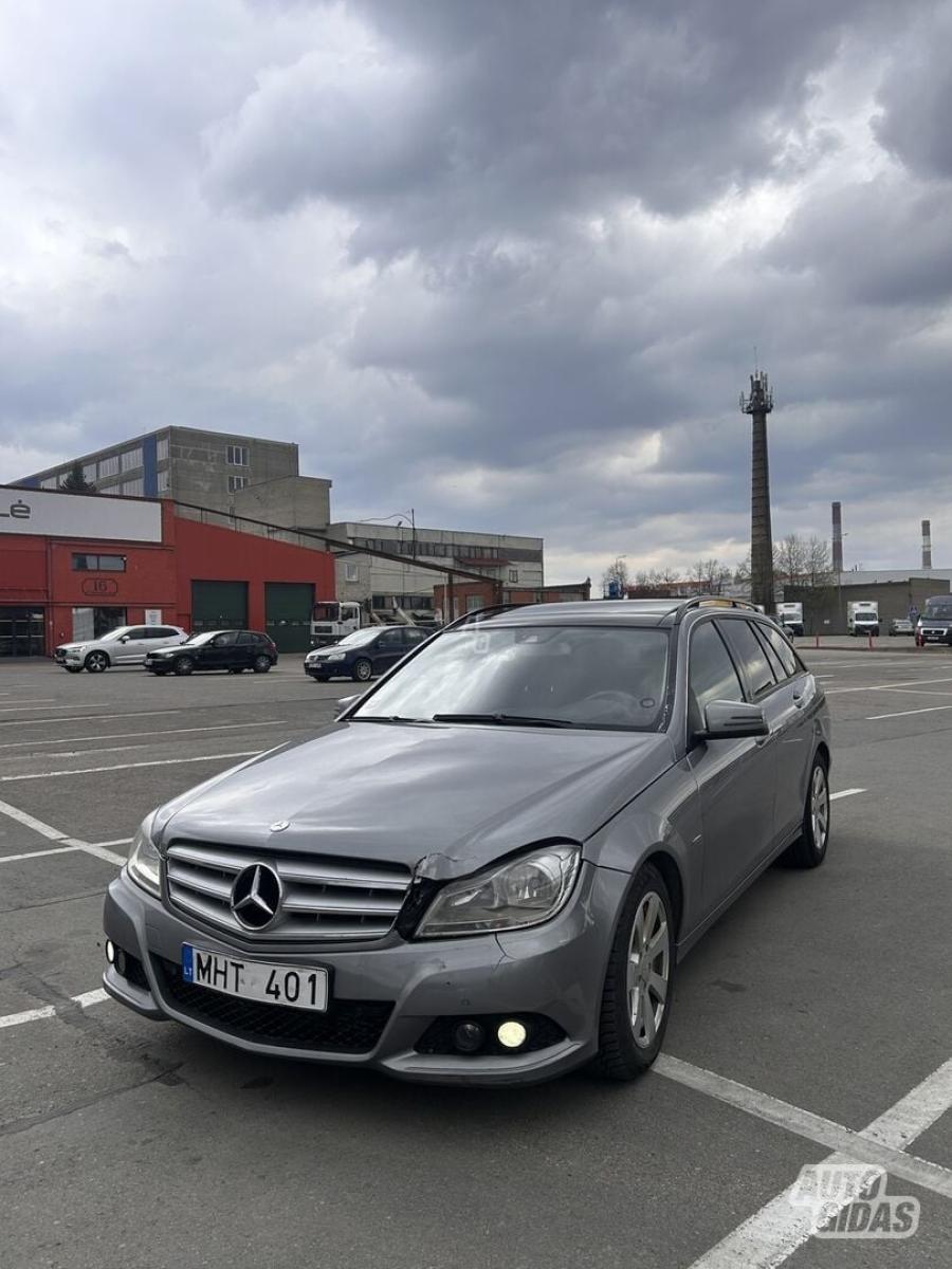 Mercedes-Benz C 250 2011 Jonava, ar dzinēja tilpumu 3.00 L un nobraukumu 540 tūkst. km par 3499 €, foto 8 vietnē AUTOMOTO.COM.LV