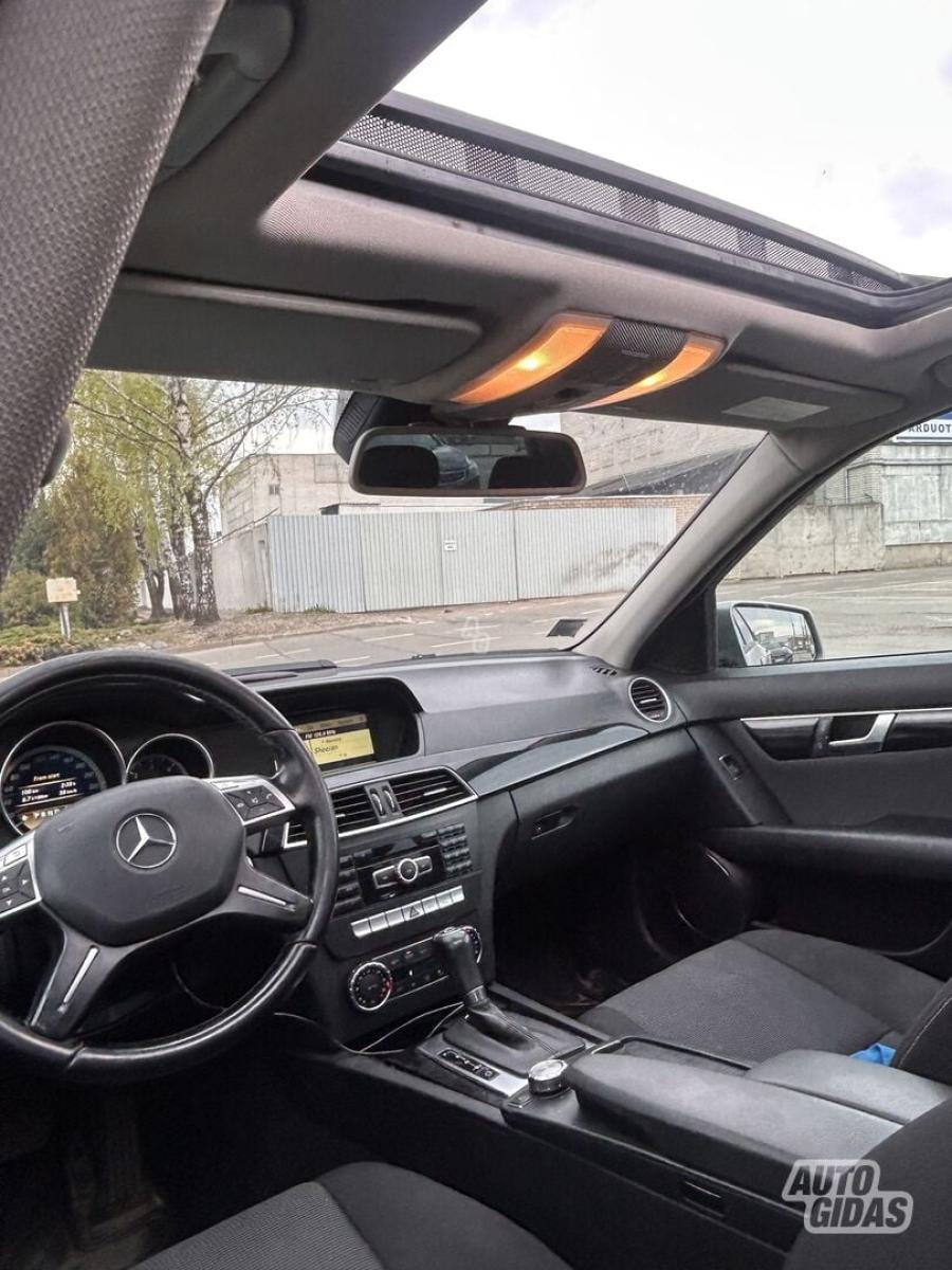 Mercedes-Benz C 250 2011 Jonava, ar dzinēja tilpumu 3.00 L un nobraukumu 540 tūkst. km par 3499 €, foto 14 vietnē AUTOMOTO.COM.LV
