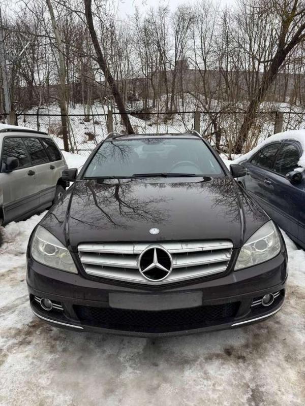 Violets Mercedes-Benz C 250 2011 Viļņa, ar dzinēja tilpumu 2.20 L un nobraukumu 457 tūkst. km par 3700 €, foto 1 vietnē AUTOMOTO.COM.LV