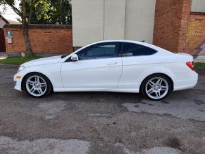 White Mercedes-Benz C 250 2013 in Siauliai, with an engine capacity of 2.00 L and mileage of 222 thousand km for 8900 €, photo 8 on AUTOMOTO.COM.LV