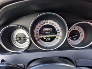 White Mercedes-Benz C 250 2013 in Siauliai, with an engine capacity of 2.00 L and mileage of 222 thousand km for 8900 €, photo 21 on AUTOMOTO.COM.LV